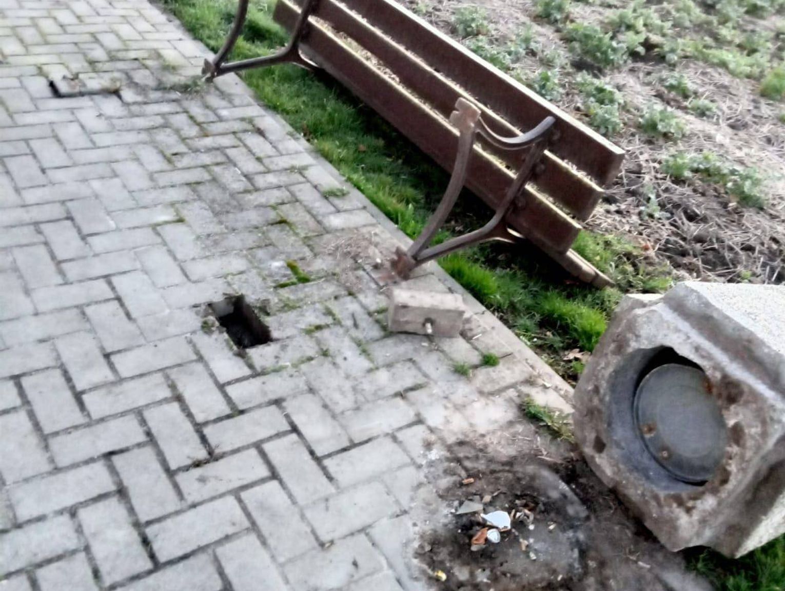 Demolka na deptaku i ul. Basaja w Hrubieszowie. Zobacz zdjęcia